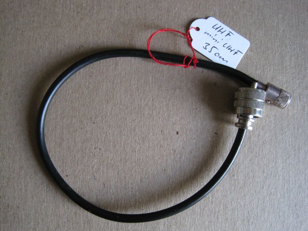 50 Ω Kabel mit UHF auf mini UHF Stecker | Acheter sur Ricardo