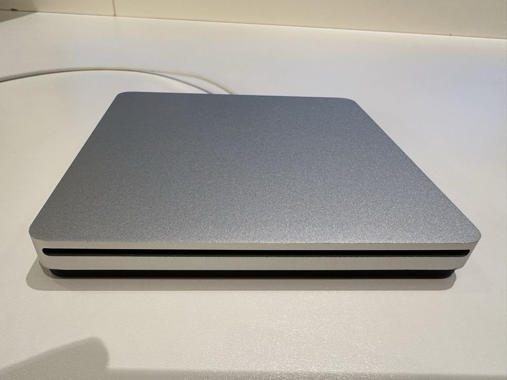 Apple SuperDrive DVD-Laufwerk USB | Kaufen auf Ricardo