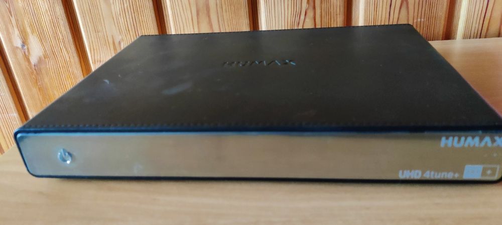 Humax UHD 4TUNE+ (Gebraucht) in Beromünster für CHF 60 – nur Abholung ...