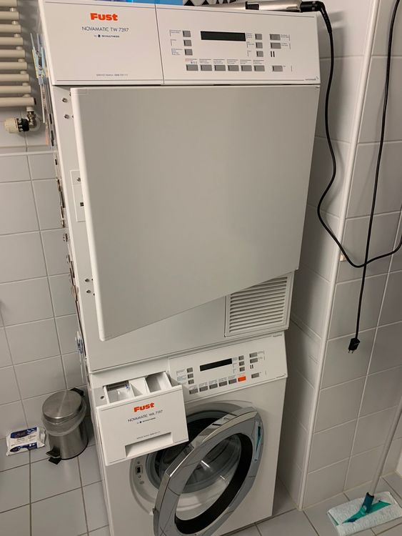Waschturm (Waschmaschine und Tumbler) (Gebraucht) in Dietikon für CHF ...