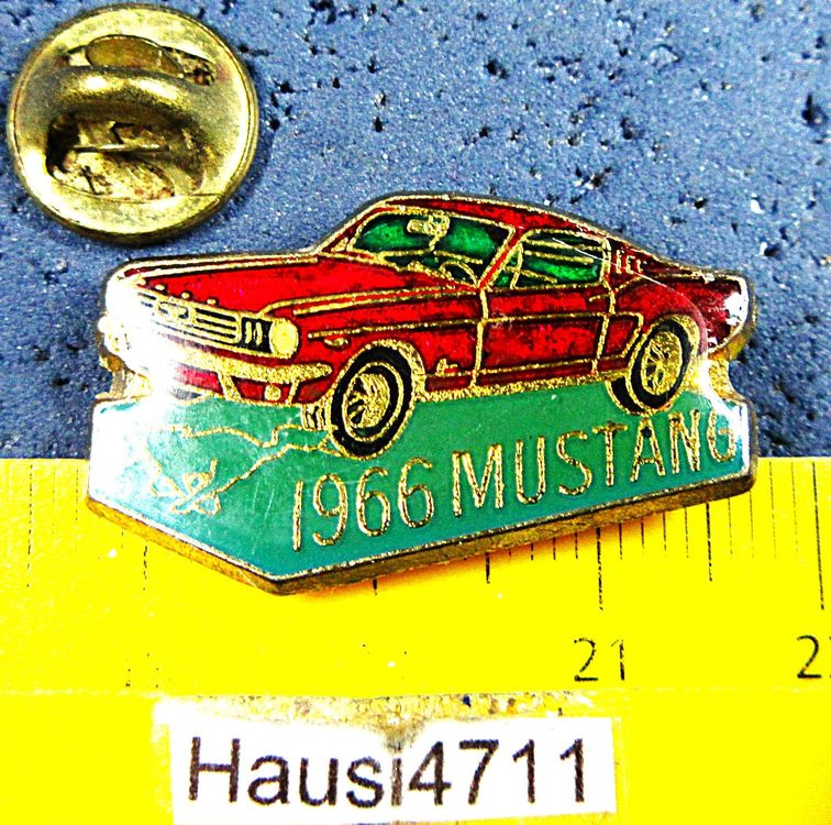 FORD MUSTANG FASTBACK 1966 THE BOSS AUTO PIN 30mm GLAsiert (Gebraucht ...