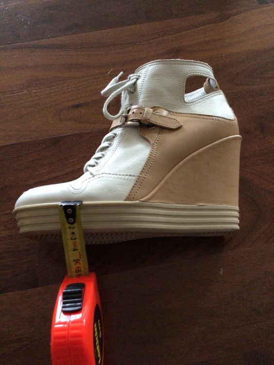 Sportschuhe mit Absatz. // HOGAN (Gebraucht) in Zürich für CHF 80 – mit ...