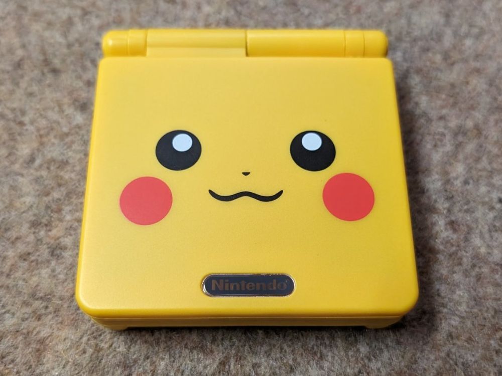 Nintendo Gameboy Advance SP - Pokémon Pikachu | GBA SP (Gebraucht) in ...