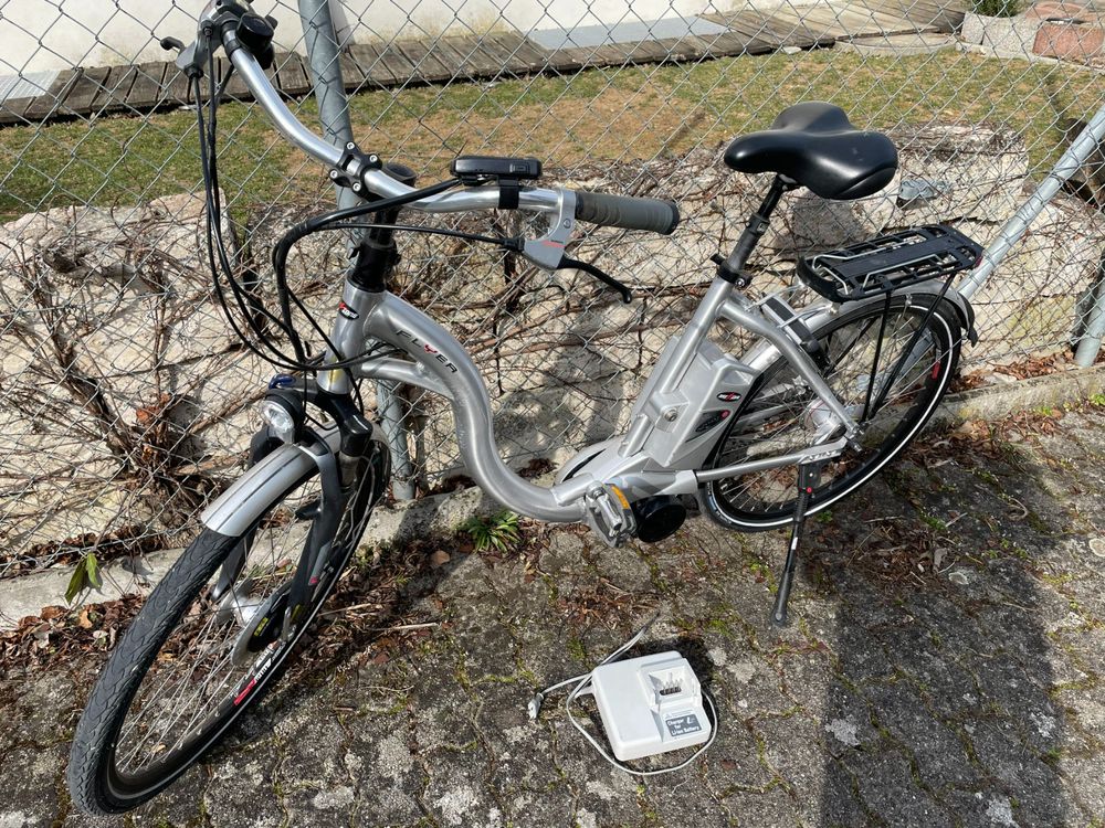 Flyer E-Bike C8 Premium Grösse M (Gebraucht) in Riedt b. Erlen für CHF 411 – nur Abholung auf ...