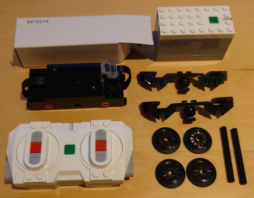 Lego Bluetooth Fernsteuerungsset Züge (Neu (gemäss Beschreibung)) in ...