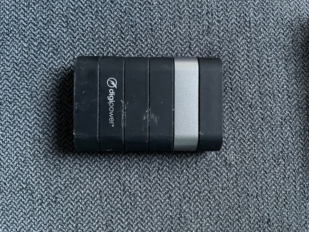 digipower Powerbank mit 2 USB Anschlüssen | Kaufen auf Ricardo