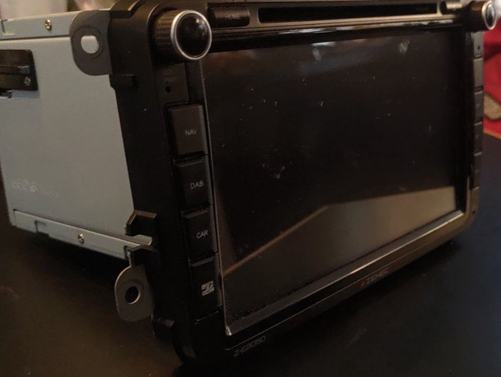 Zenec Z-E2050 Navitainment Radio aus VW Sharan (Gebraucht) in Burgdorf für CHF 350 – mit ...