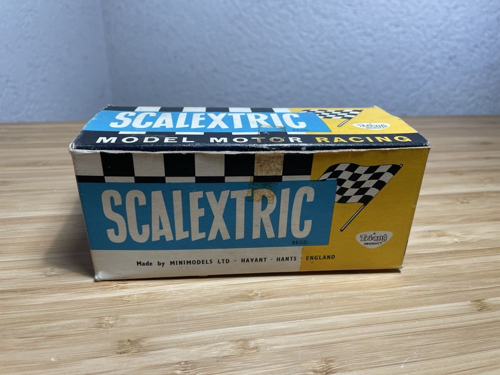 Scalextric C57 ASTON MARTIN vintage (Gebraucht) in Estavayer-le-Lac für ...