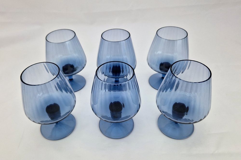 6-er Set Cognac-Gläser blau Vintage kleine Kelche Whisky (Gebraucht) in ...
