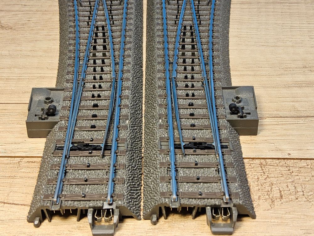 2 x Märklin C Gleis schlanke Weiche links & rechts _ H0 | Kaufen auf ...