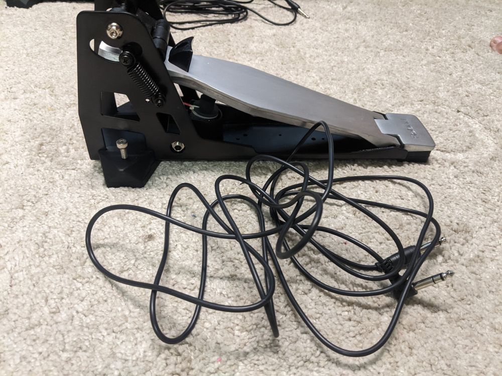 Roland KT 9 Kick Trigger Pedal (Gebraucht) in für CHF 90 – nur Abholung ...