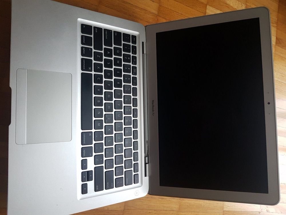 Apple MacBook Air Model: A1304 | Kaufen auf Ricardo