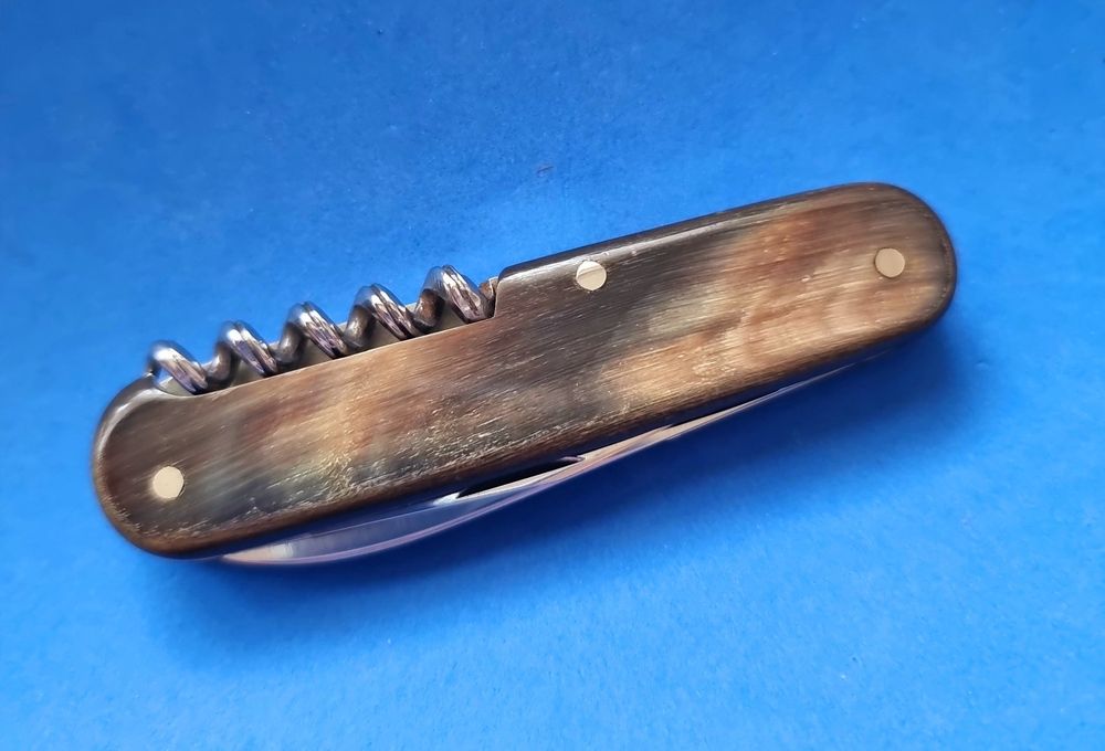 Victorinox Victoria Messer Armée Suisse mit Hornschalen 83mm (Gebraucht ...