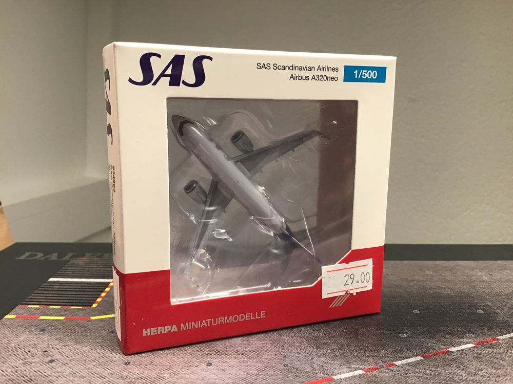 SAS Airbus A320neo 1/500 Herpa Miniaturmodell Flugzeug (Neu und originalverpackt) in Männedorf ...