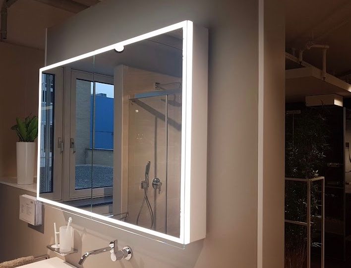 🔥🔥🔥🔥🔥Spiegelschrank Alterna Quattro Luci LED 🔥🔥🔥 | Kaufen auf Ricardo