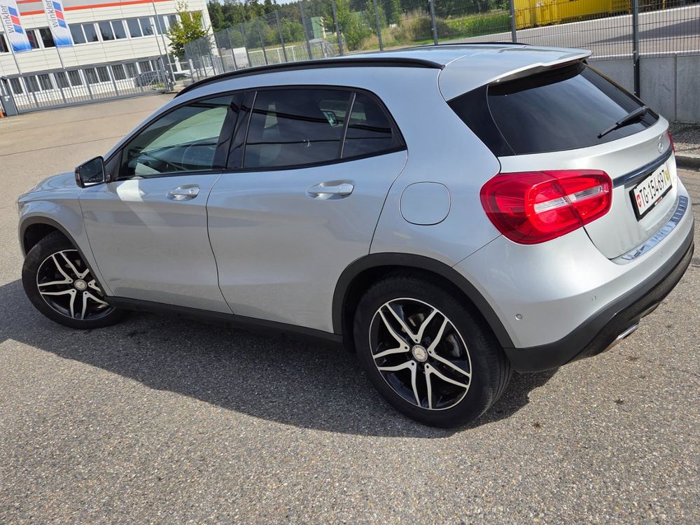 MERCEDES-BENZ GLA 200 Night Star -Rückfahrkam. ILS Lichtassi (Gebraucht ...