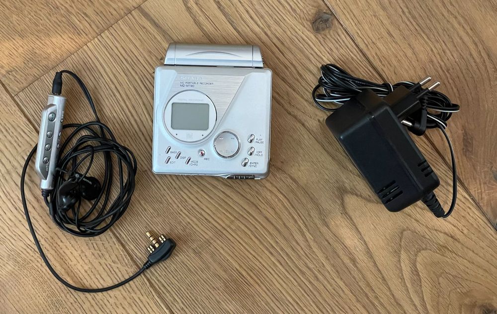 Sharp Mini-Disc MD-MT90 with Original Remote, Earbuds, Power | Kaufen ...