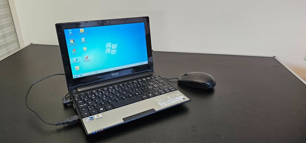 Acer Mini Laptop 10 Zoll Windows 7 inkl. Maus (Gebraucht) in Hausen am ...