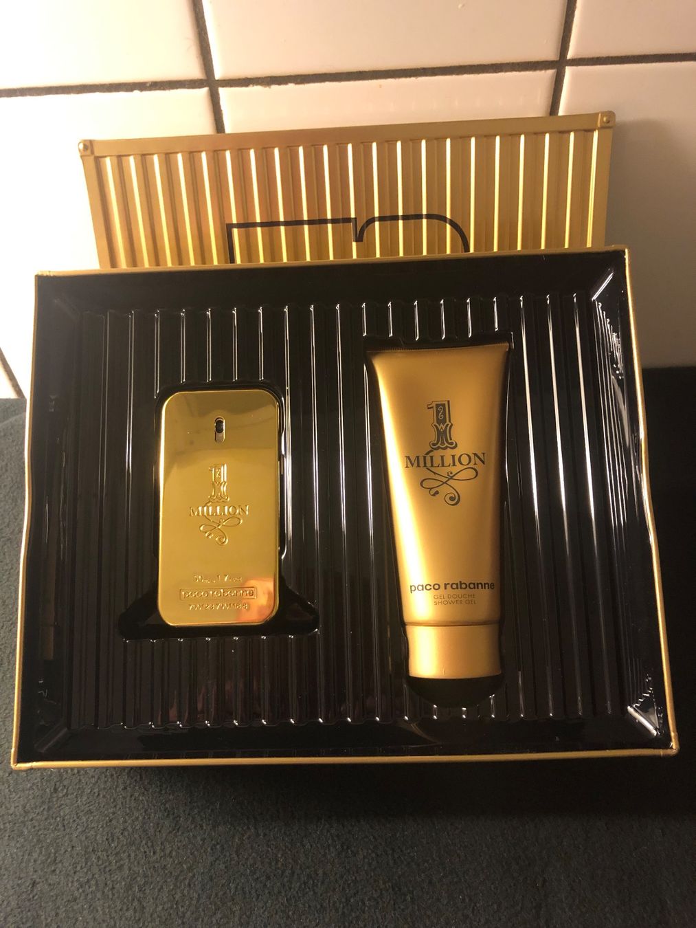 1 MILLIONE pack rabanne Geschenkbox- Gel Douche Shower Gel (Neu (gemäss ...