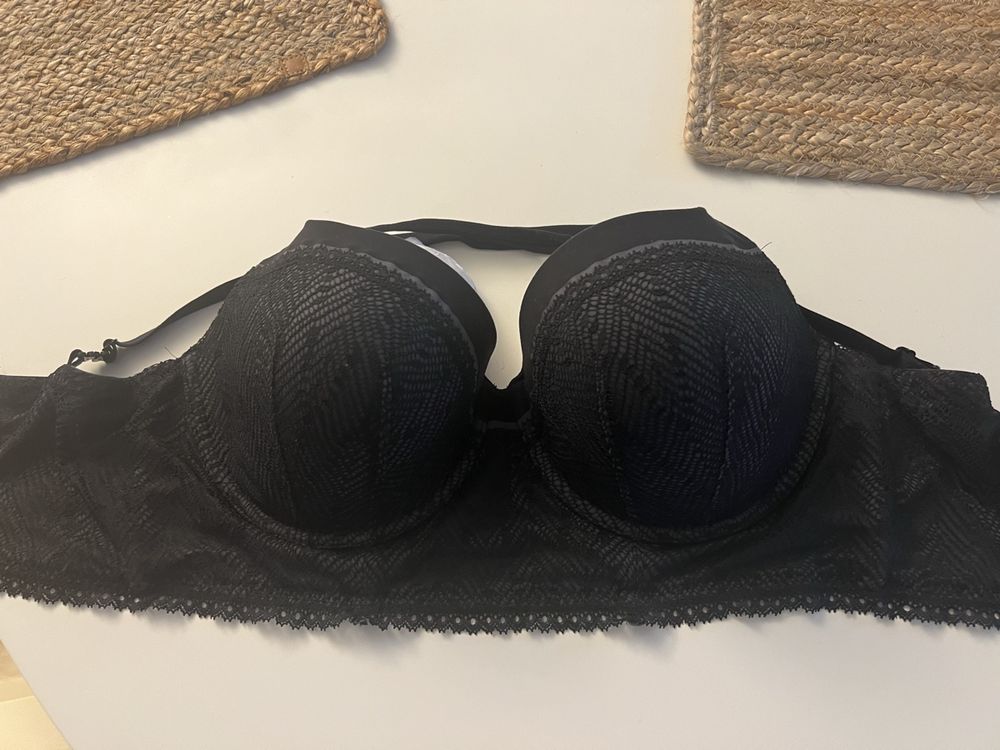 BH Victoria Secret Gr. 36 DDD/80 F (Gebraucht) in Binz für CHF 10 – mit ...