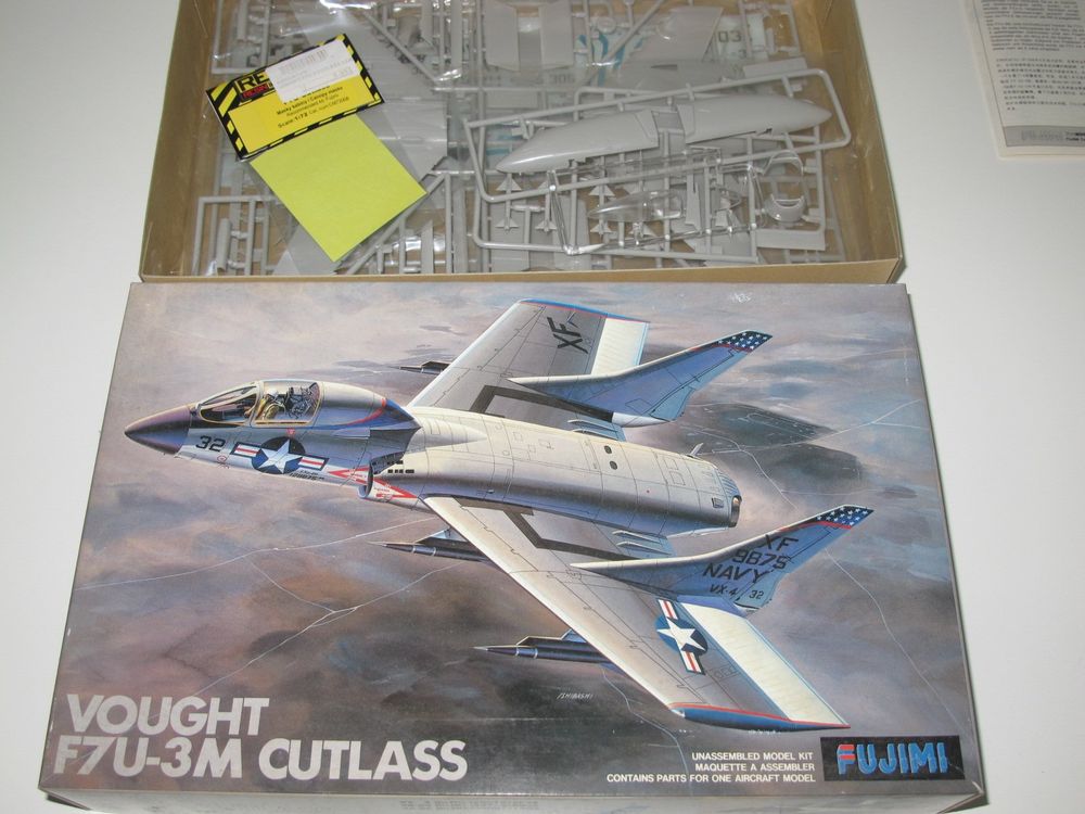 1/72 Fujimi Vought F7U-3M Cutlass + paintMask (Neu und originalverpackt ...