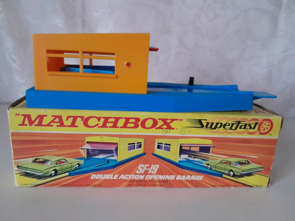 MATCHBOX Superfast SF-19 DOUBLE ACTION Opening GARAGE, 1970 | Kaufen ...