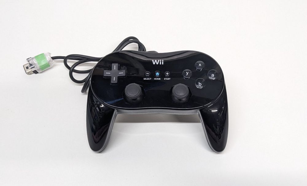 Original Nintendo Wii Classic Controller (Gebraucht) in Menziken für ...