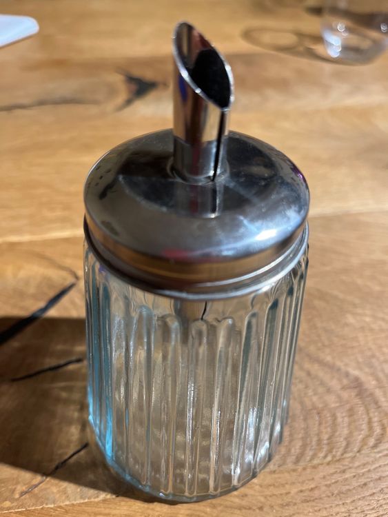 Zuckerstreuer (Gebraucht) in Beckenried für CHF 5 – mit Lieferung auf ...