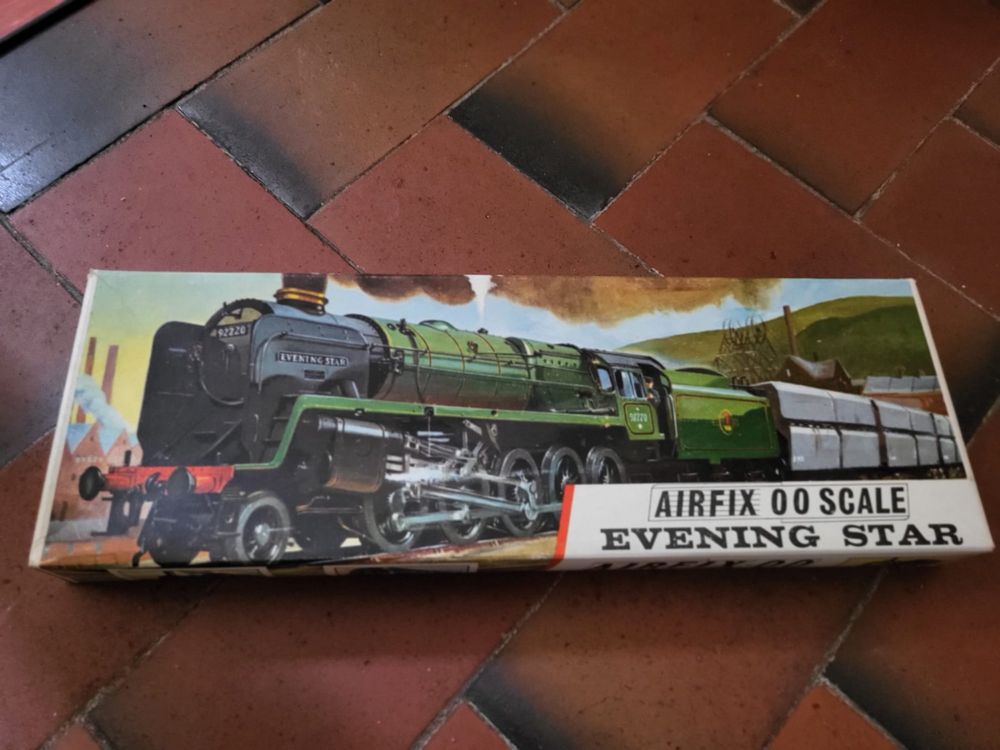 Airfix R502Airfix Class 9F 2-10-0 'Evening Star' Kit (Neu (gemäss ...