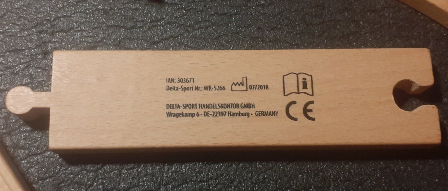 Holzschienen/Rails en bois (D'occasion) à Corminboeuf pour CHF 3 – avec ...