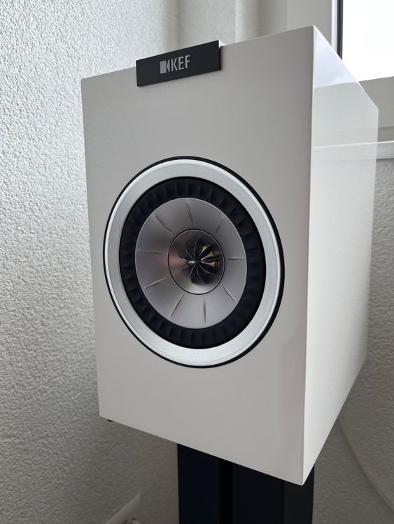 KEF R100 Highend Kompaktlautsprecher weiss neuwertig | Kaufen auf Ricardo