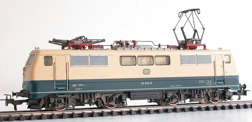 Märklin elektr. Lokomotive BR 111 der DB Spur H0 (Gebraucht) in Oberwil ...
