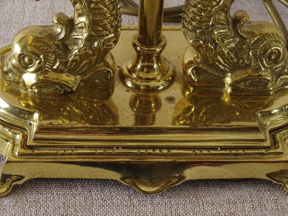 Vintage Tischlampe aus Messing – mit 2 Delfinen (Gebraucht) in ...