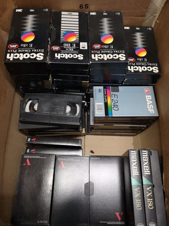 80 x VHS Videokassetten bespielt (Gebraucht) in Muttenz für CHF 10 – nur Abholung auf Ricardo kaufen