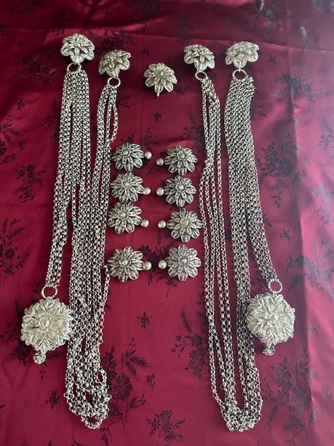 Trachtenschmuck , Berner Tracht, Trachtenschmuck | Kaufen auf Ricardo