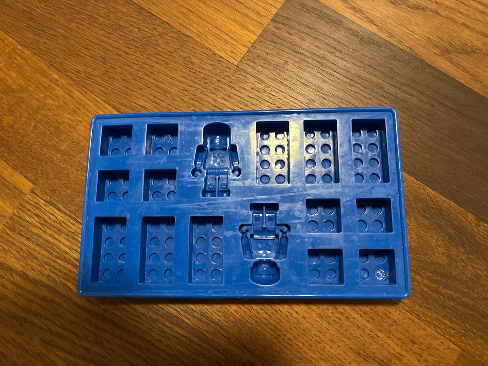 Silikonform Lego Eiswürfel (Gebraucht) in Rossrüti für CHF 5 – mit ...