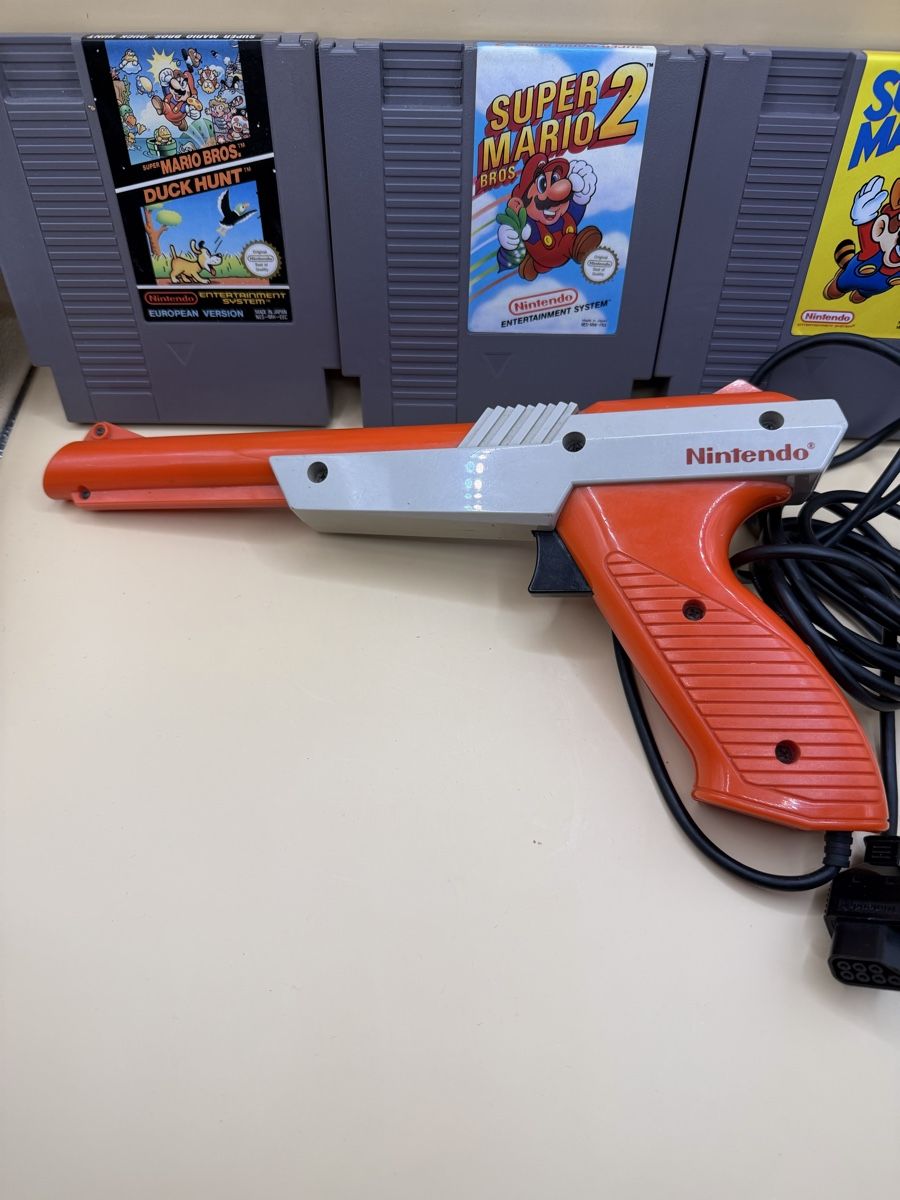 Super Mario 1, 2, 3 + Duck Hunt + Zapper Nintendo NES (Gebraucht) in ...