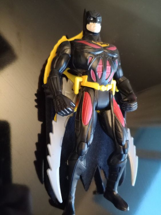 Vintage Kenner 1995 DC Comics "Blast Cape" Batman top! (Gebraucht) in ...