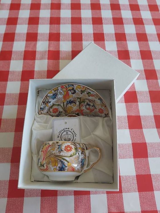 Wellington Castle Royal Class Porcelain Tasse (Neu und originalverpackt) in Stalden (Sarnen) für ...