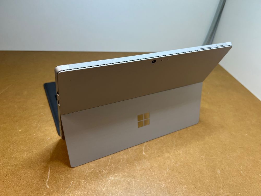 Microsoft Surface Pro 4 & Windows 11 (Gebraucht) in für CHF 250 – mit Lieferung auf Ricardo kaufen