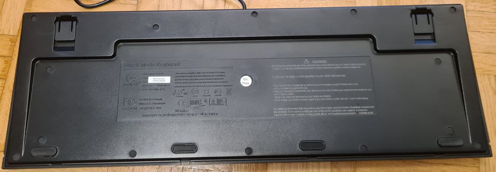 Logitech Keyboard Tastatur Ultra X Schweizer Layout (Gebraucht) in ...