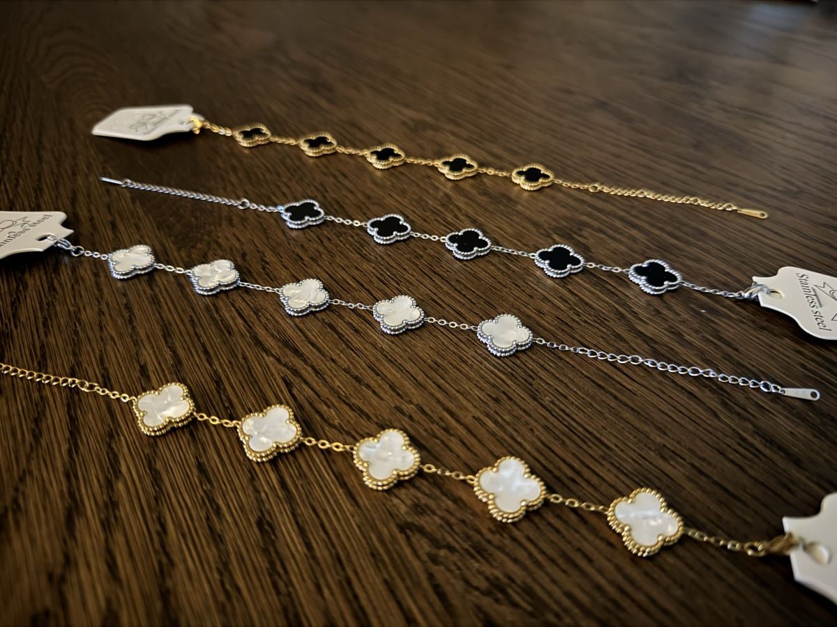 Lucky Clover Bracelet 🍀🤍 - New! Silver & White Pearl (Neu und ...