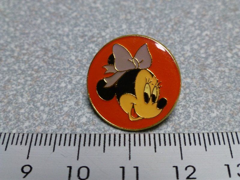 PIN PINS COMIC Disney (Gebraucht) in Gränichen für CHF 2 – mit ...