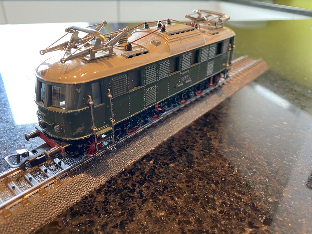 Märklin MS 800.6 E-Lok Guss Lokomotive Baureihe E18 DR H0 AC (Gebraucht ...