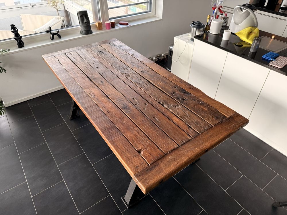 Massiver Holztisch aus Schwemmholz (Unikat) (Gebraucht) in Kaiseraugst für CHF 2495 – nur ...