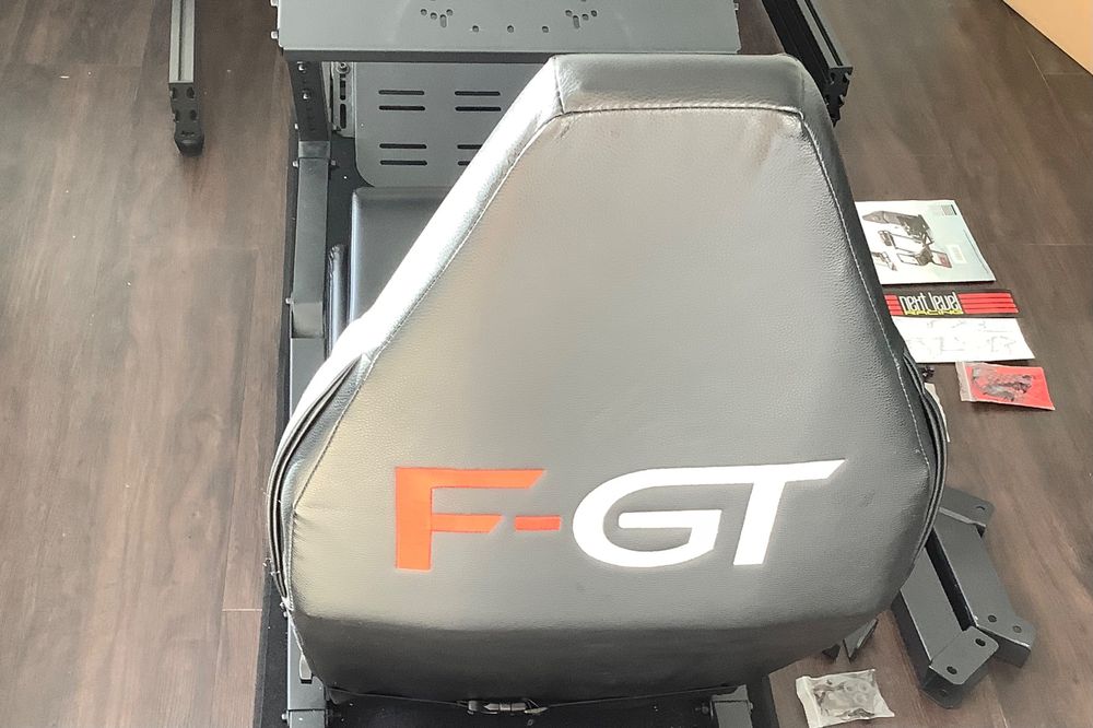 Sim Rig, Next Level Racing FGT Cockpit NLR-S010 m. Matte (Gebraucht) in ...