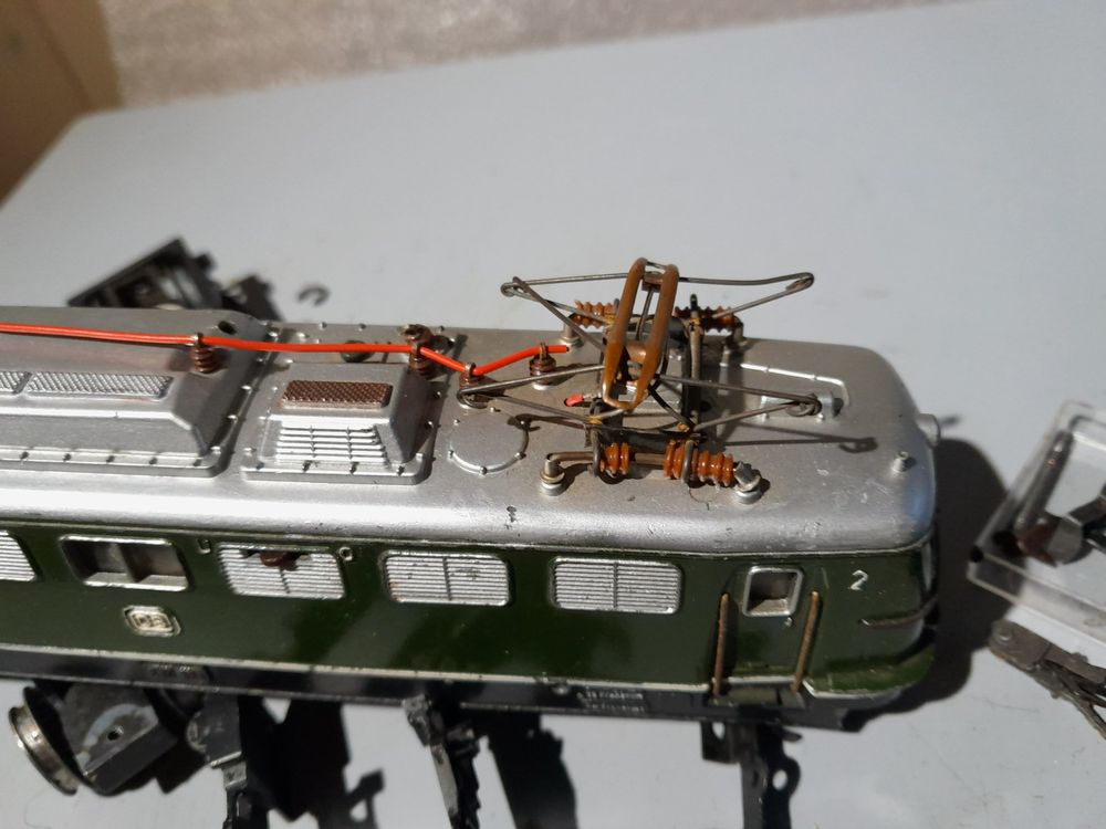 Fleischmann E-Lok HO Ersatzteil-Spender, Bastler-Material (Defekt) in Eptingen für CHF 11 – mit ...