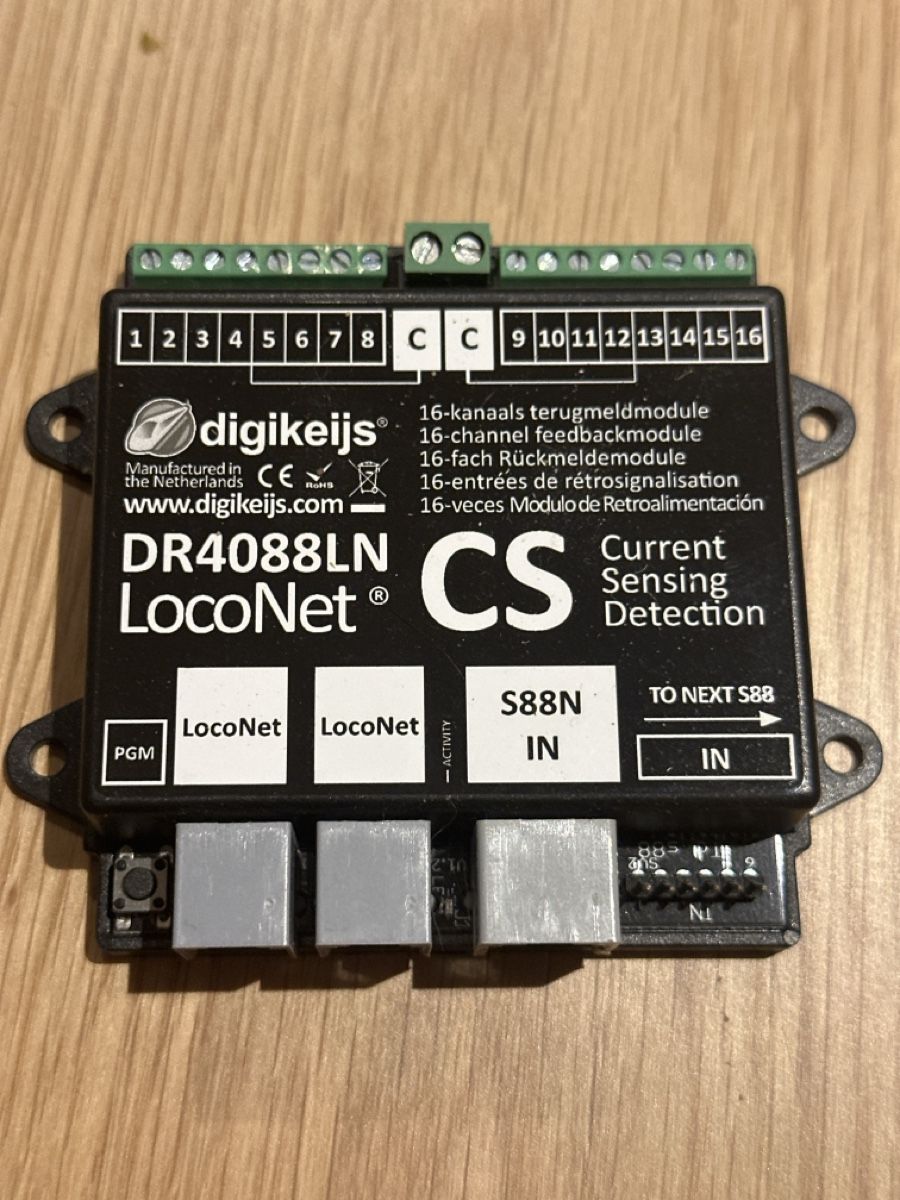 Mit dem Rückmeldemodul Digikeijs DR4088LN-CS über LocNet (D'occasion) à ...