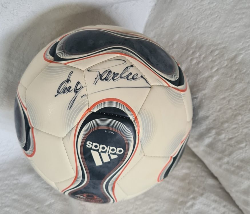 Ballon de foot signé Eugène Parlier | Kaufen auf Ricardo