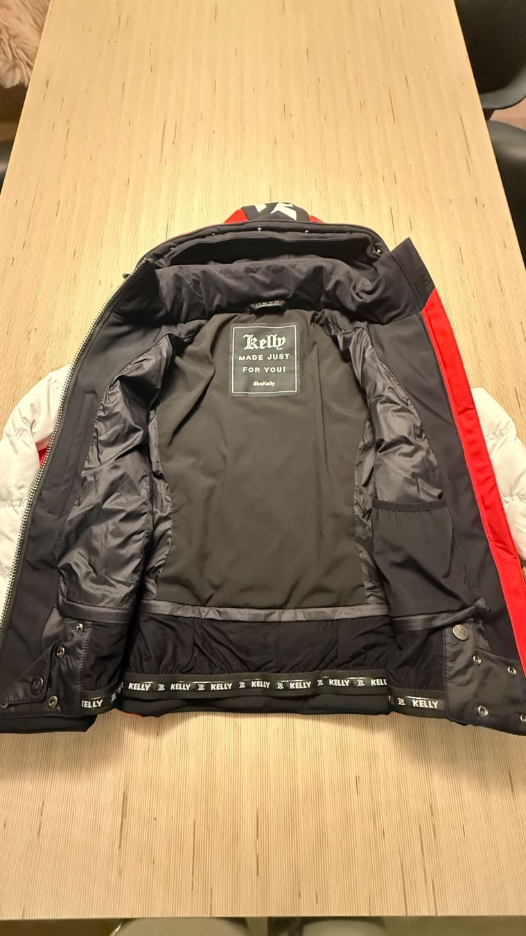 Neue Skijacke der Marke Kelly. Grösse S (Gebraucht) in Pfäffikon ZH für ...